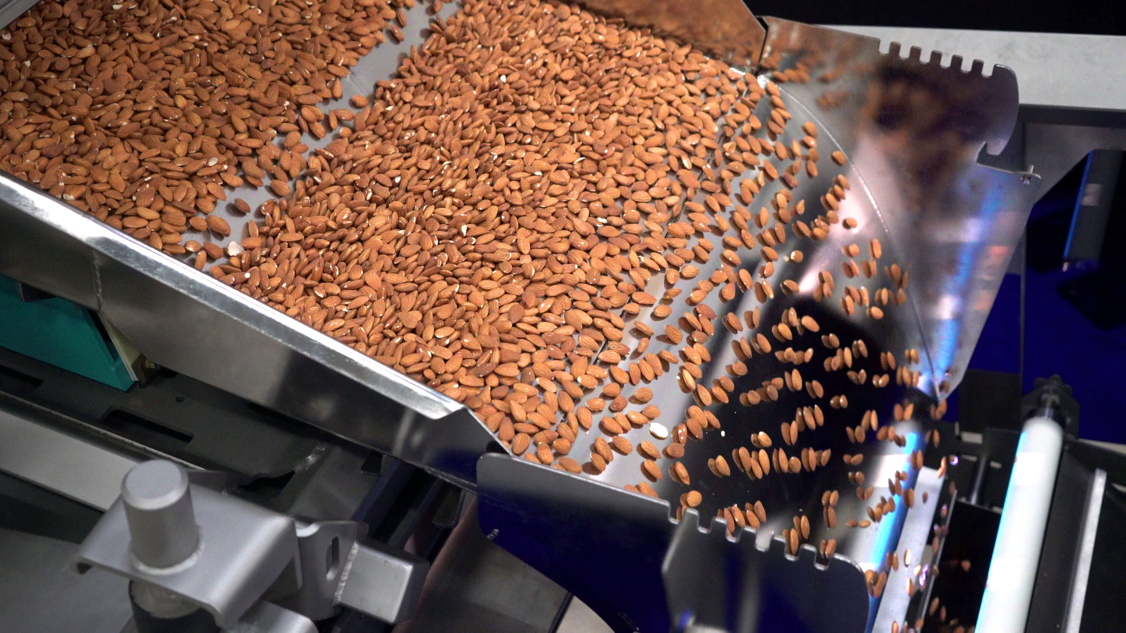 TOMRA sorter combines lasers and engineering